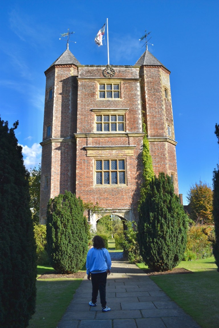 An October Visit to Sissinghurst Castle Garden – Sensational Learning ...