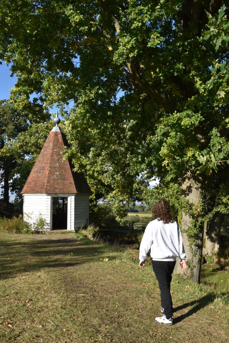 An October Visit to Sissinghurst Castle Garden – Sensational Learning ...
